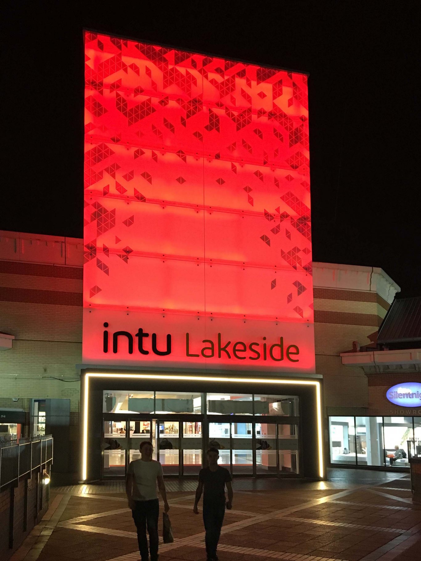 Intu Lakeside project completion - DLG Architects LLP