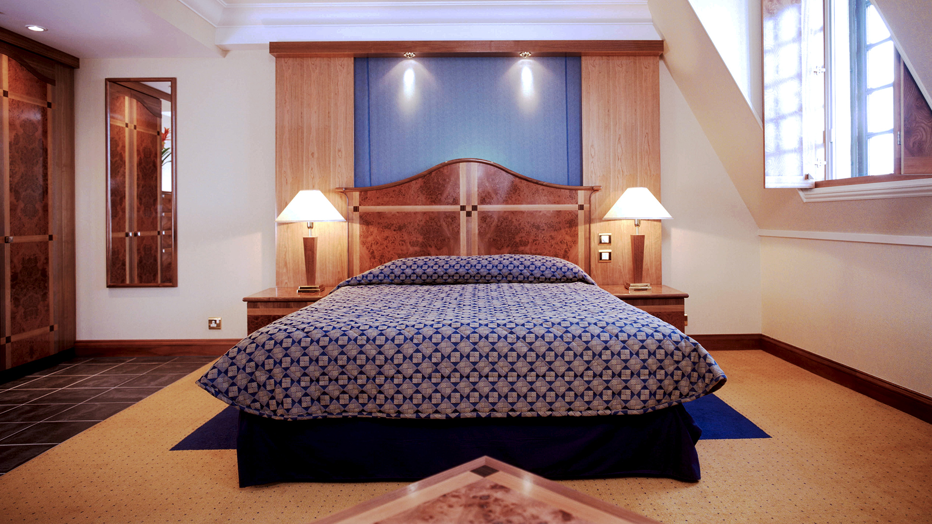 Radisson Blu Hotel - DLG Architects LLP